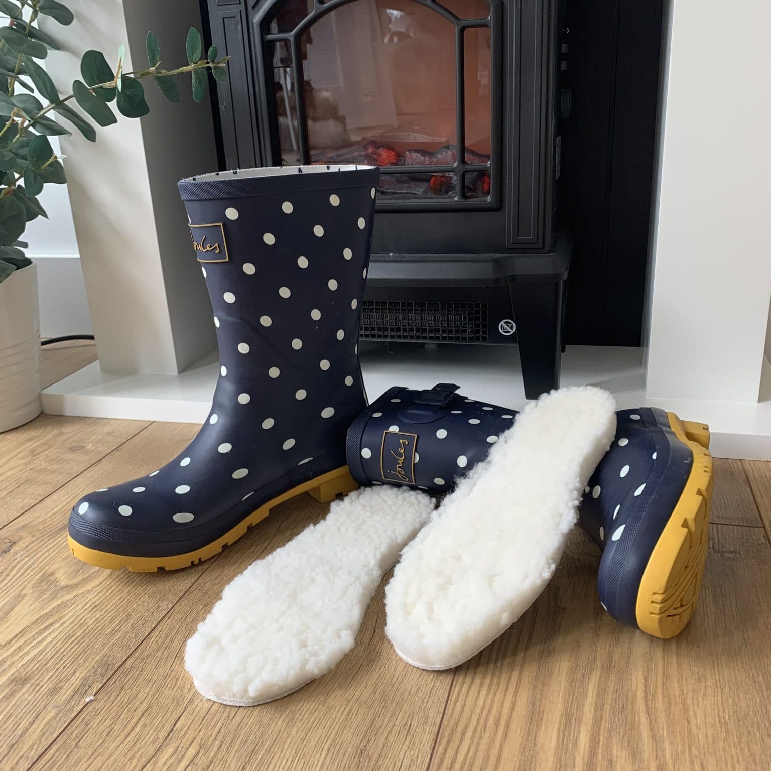 Sheepland Handmade British Charlotte Slippers - Sheepskin.co.uk