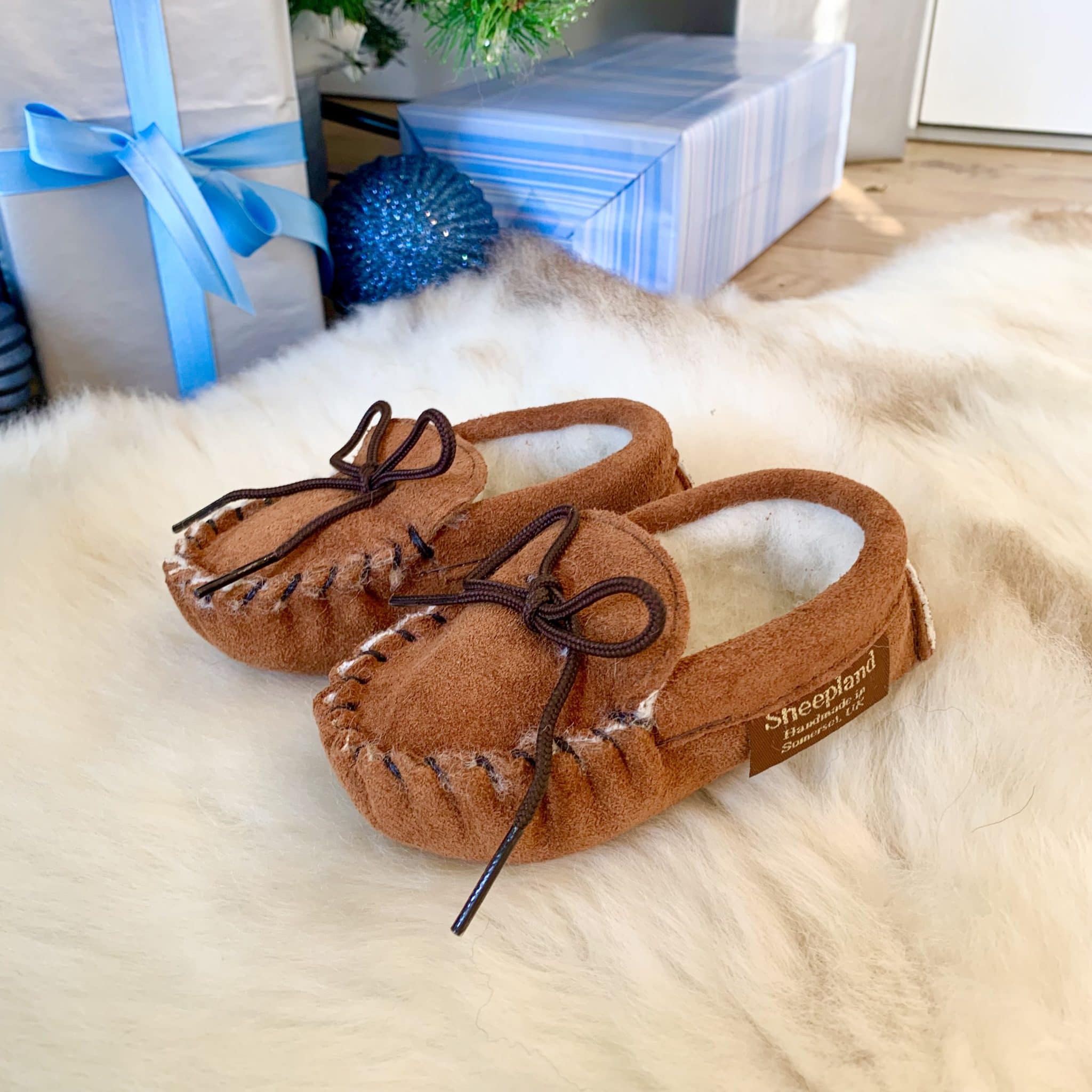 Handmade British Baby and Toddler Slippers "Woolies" - Sheepskin.co.uk